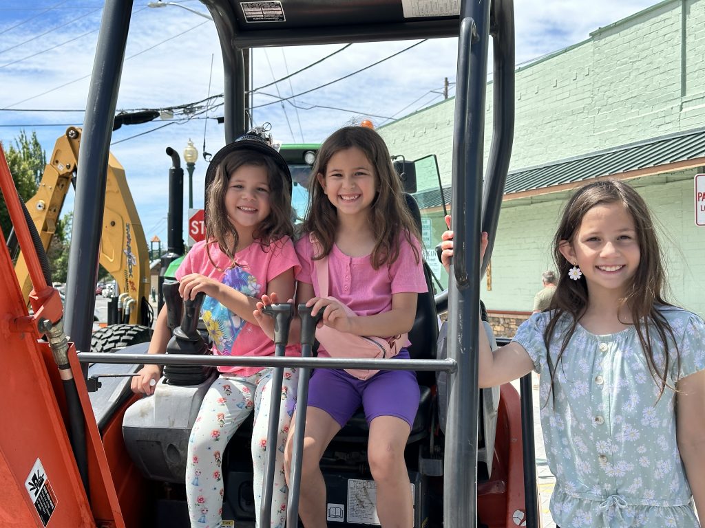 2024 Rhubarb Days – Sumner, Washington